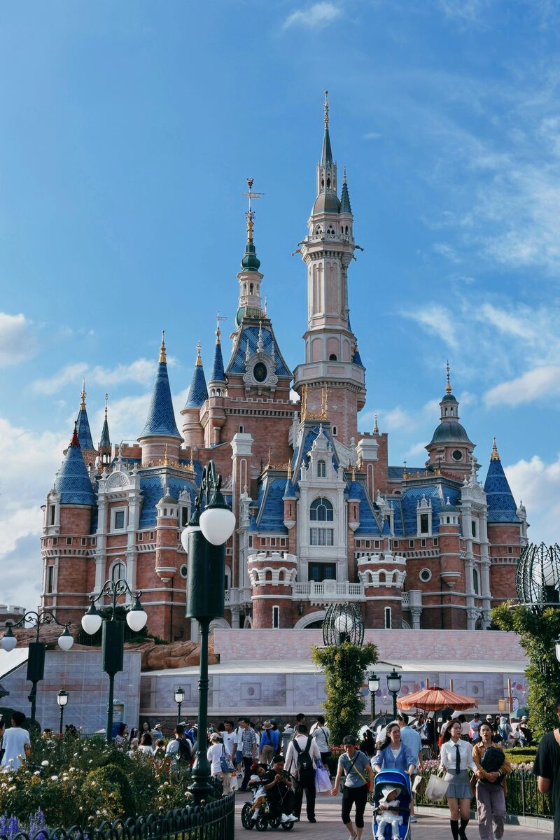 Shanghai Disneyland Guide for Foreign Visitors 2026